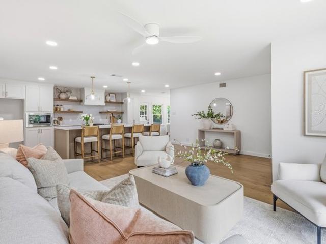 2324 Materhorn Dr, Dallas, TX 75228