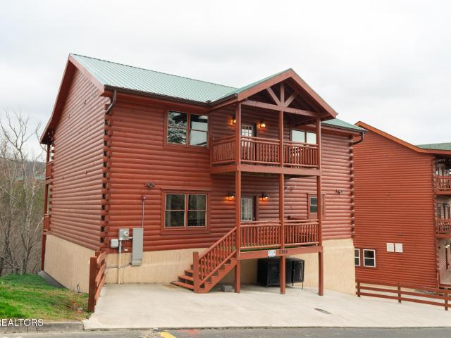 2324 Boulder Way, Sevierville, TN 37862 | Compass