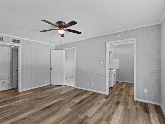 2324 Cedar Drive 3