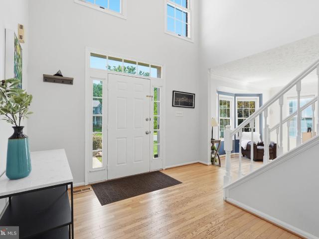 2324 Club Pond Ln, Reston, VA 20191 | MLS #VAFX2311 | Compass