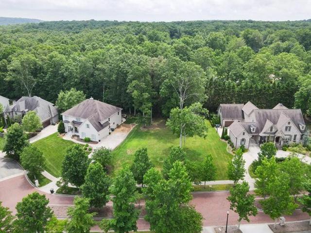 2324 Dogwood Grove Cir, Signal Mountain, TN 37377