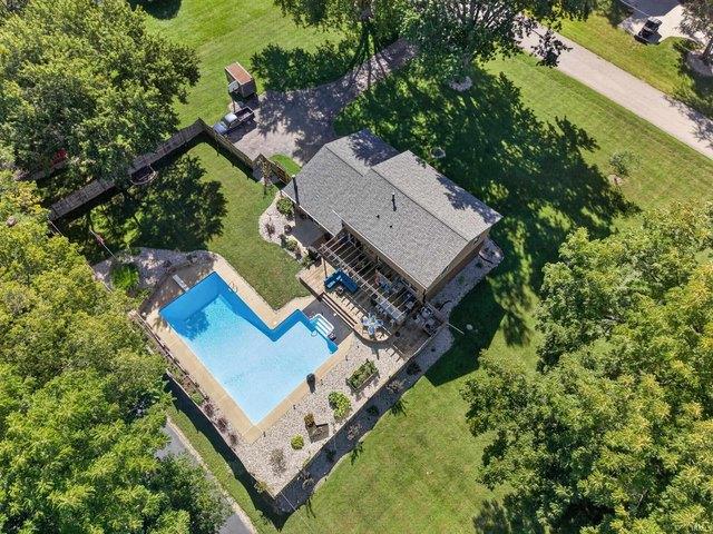 2324 E Tamoshanter Rd, Peru, IN 46970