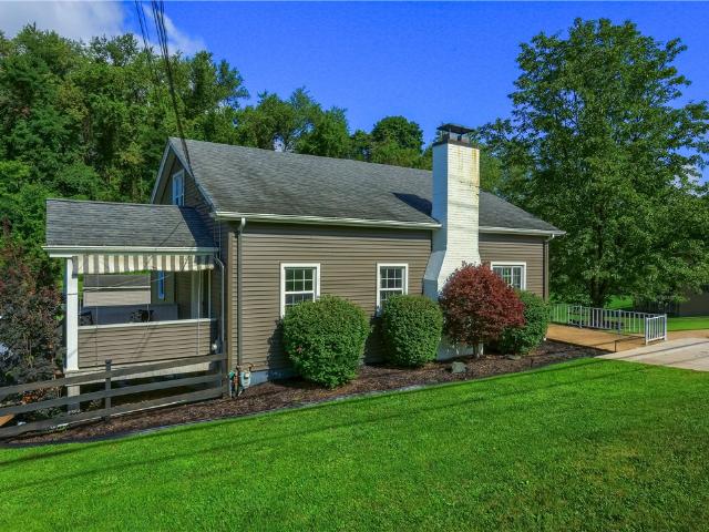2324 Forest Grove Road