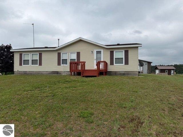 2324 Krumlauf Rd SE, Kalkaska, MI 49646
