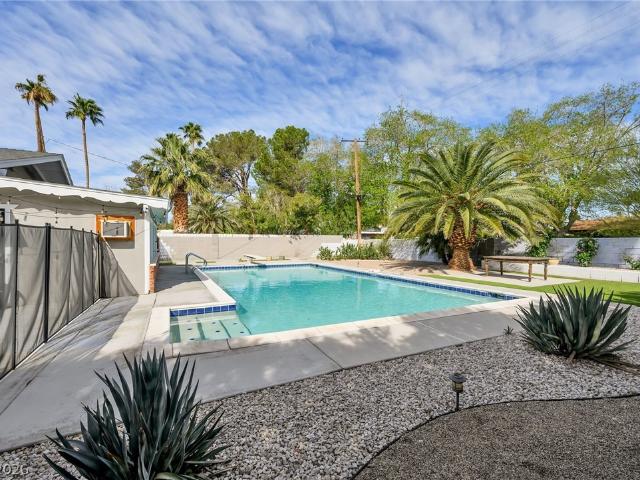 2324 Laurie Drive
