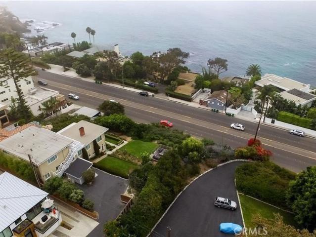 2324 S Coast B1