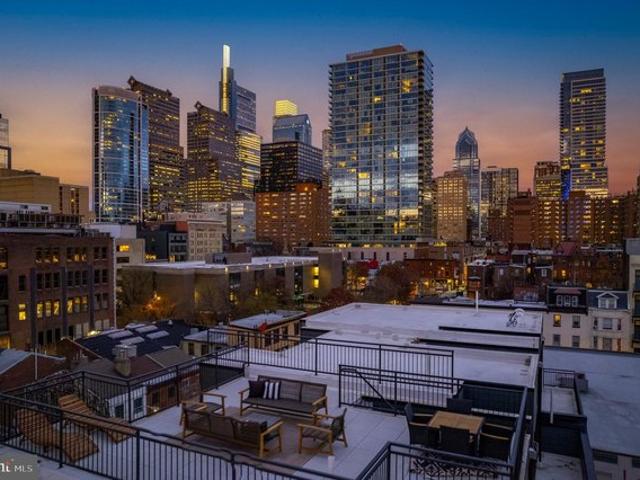 2324 Sansom St, Philadelphia, PA 19103