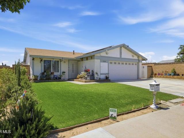 2324 W Avenue K15, Lancaster, CA 93536