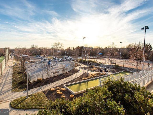 2324 Wind Charm St, Unit 306, Herndon, VA 20171 | MLS #VAFX2289 | Compass
