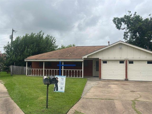 2324 14th Ave N, Texas City, TX 77590