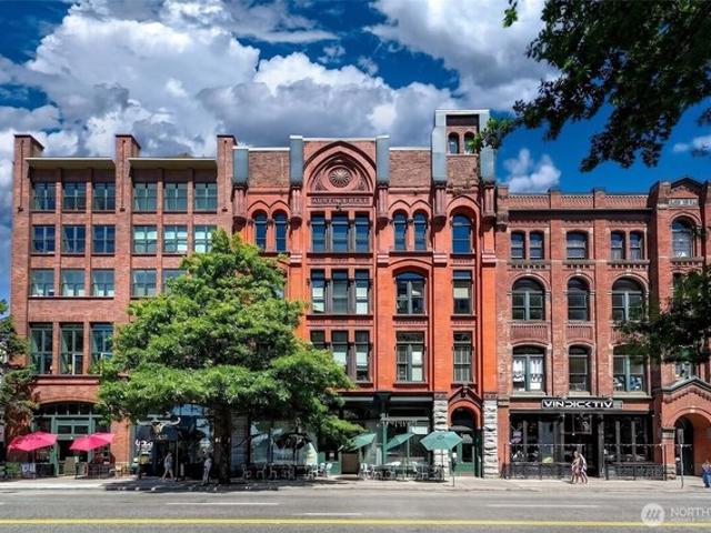 2324 1st Ave Apt 214, Seattle, WA 98121