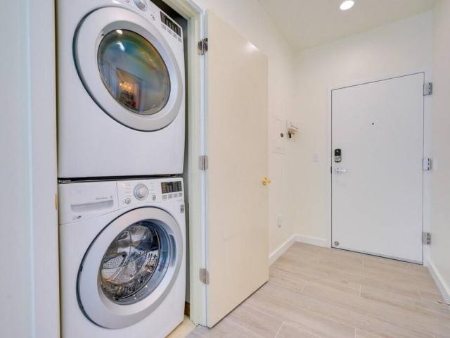 2324 1st Avenue Studio Apartment for Rent at 2324 1st Ave #677, Seattle, WA 98121 Belltown
