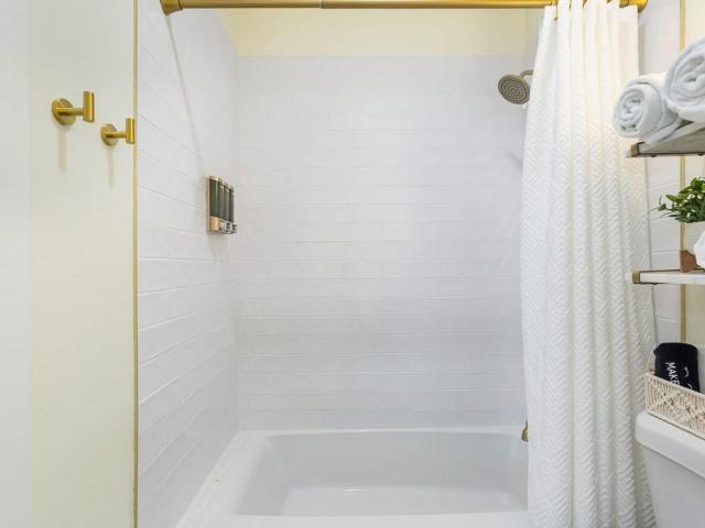 2324 1st Avenue Studio Apartment for Rent at 2324 1st Ave #677, Seattle, WA 98121 Belltown