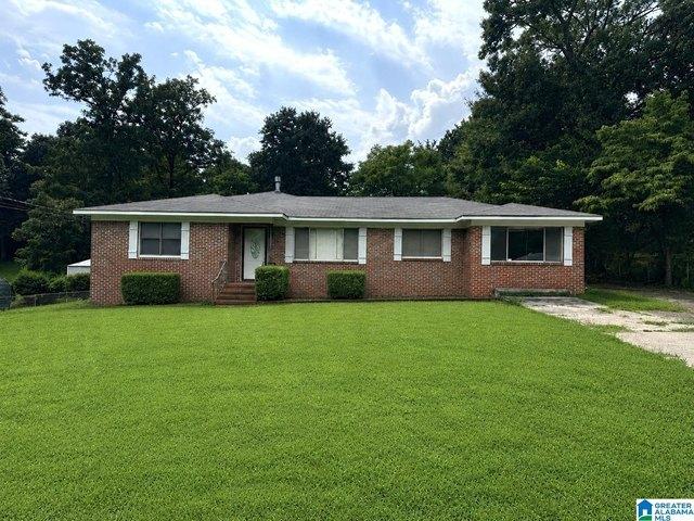 2324 4th St, Center Point, AL 35215