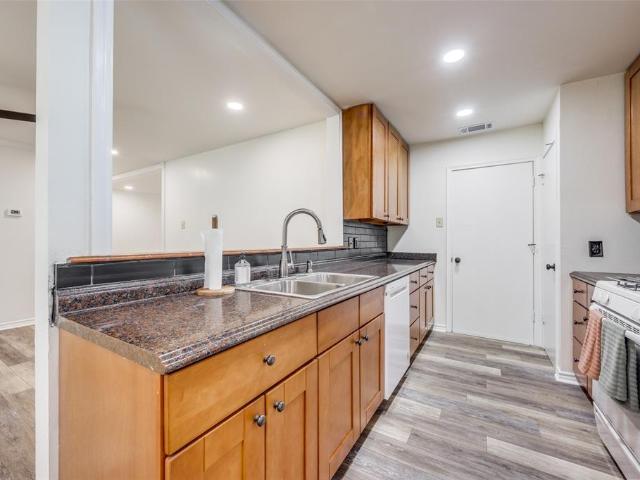 2325 N Ricketts St, Sherman, TX 75092 | MLS #21247