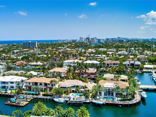 2325 NE 28th St, Lighthouse Point, FL 33064 | MLS #F10533 | Compass