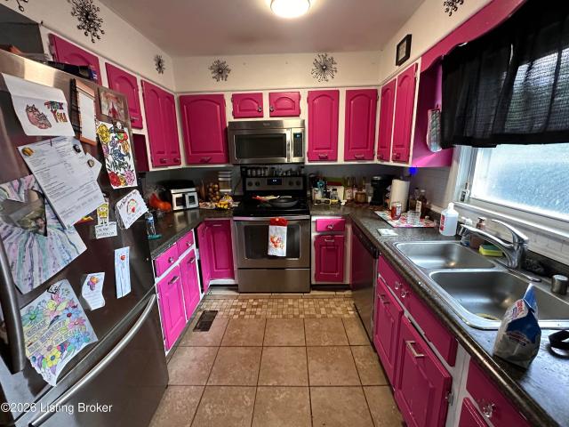 2325 Allen Dr