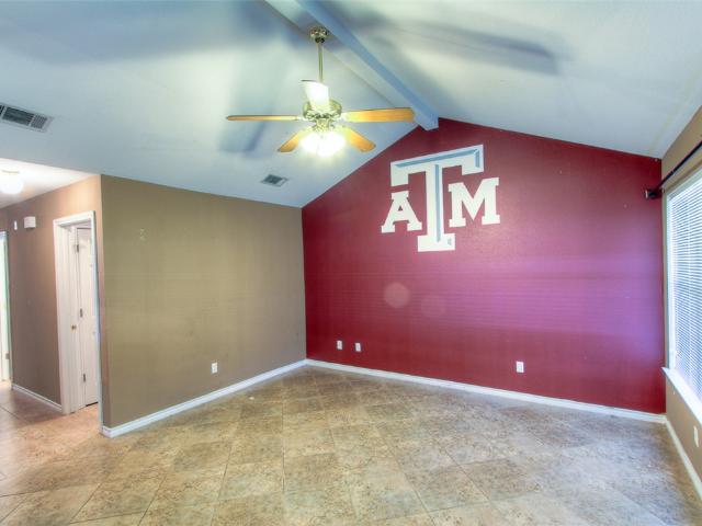2325 Antelope Lane