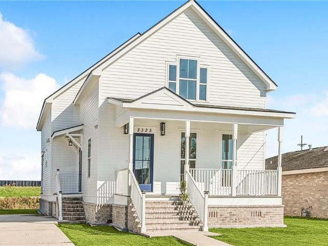 2325 Benjamin St, Arabi, LA 70032 | MLS #2513