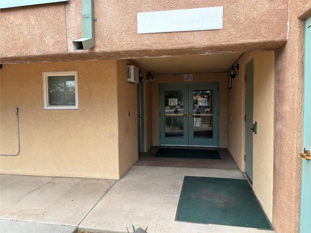 2325 Cerrillos