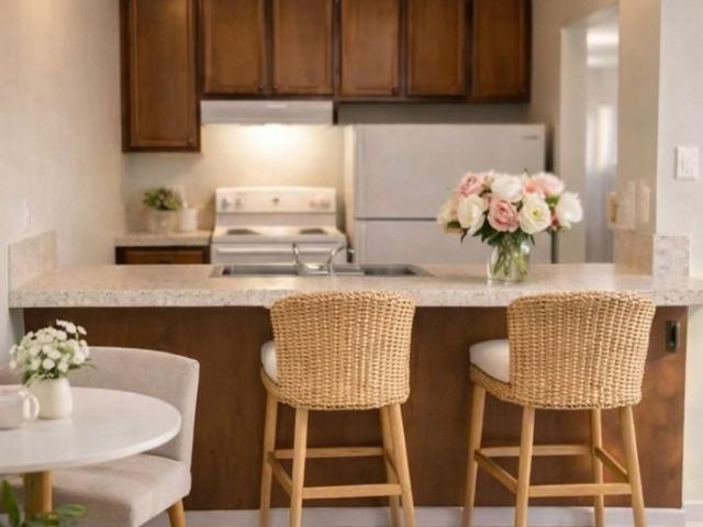 2325 E Shaw Ave 2 Bedroom Apartment for Rent at 2325 E Shaw Ave, Fresno, CA 93710 Sun Garden Acres