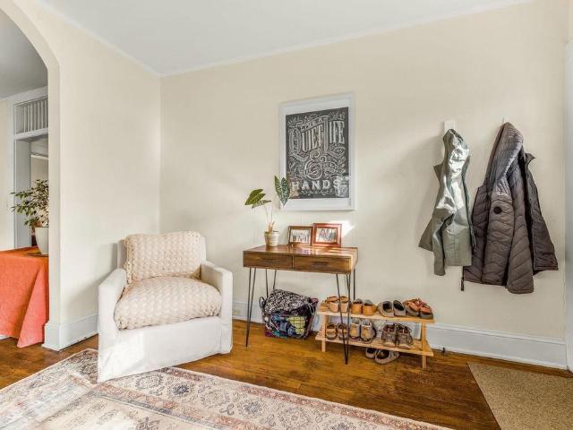 2325 Highland Ave