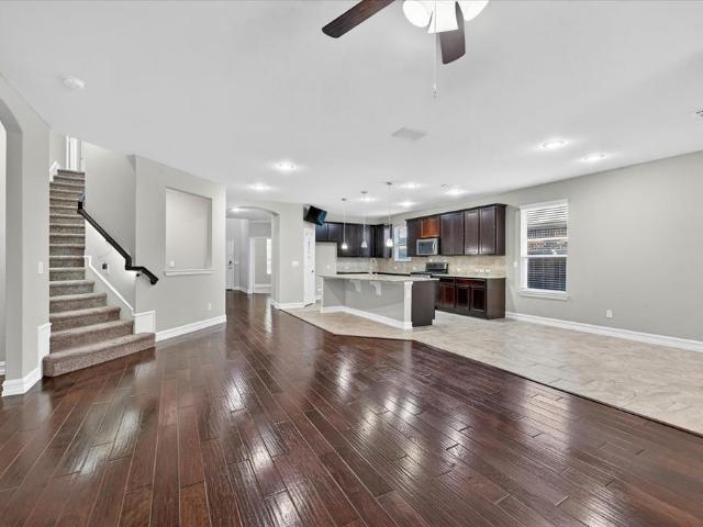 2325 Leeward Place