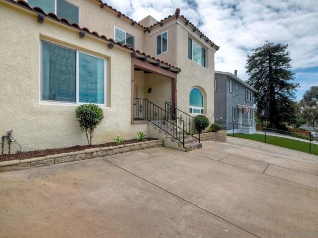 2325 Palermo