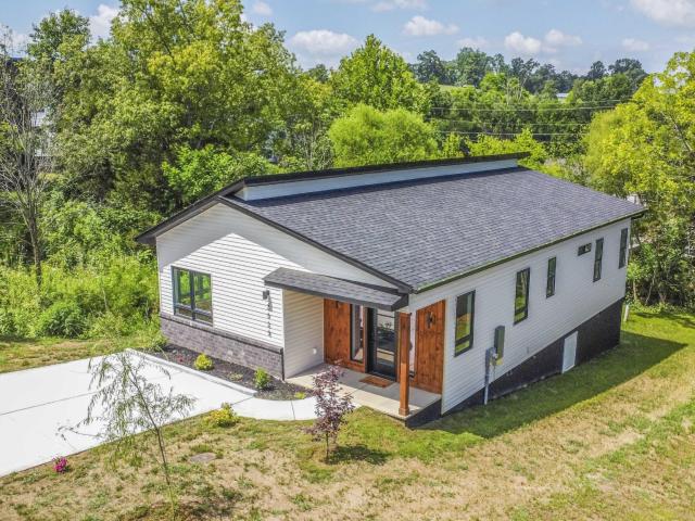 2325 Rock Gardens Drive