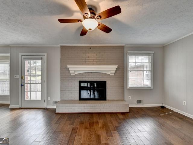 2325 Sussex Court