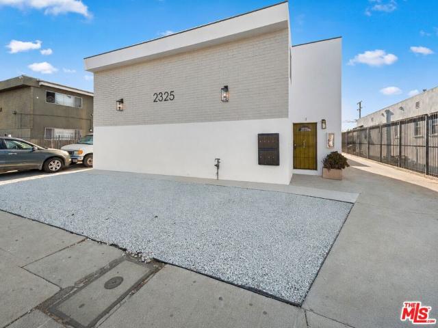 2325 S Ridgeley Drive