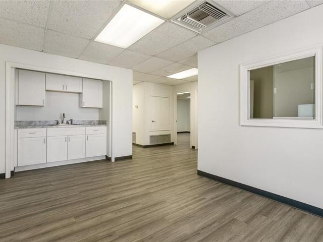 2325 Severn Avenue # 4c