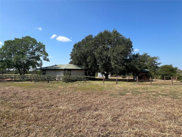 2325 Valenta RD
