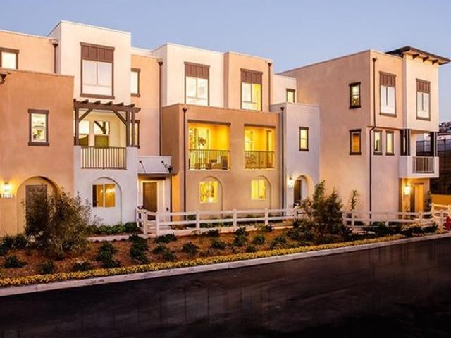 2325 Verano Way, Vista, CA 92081