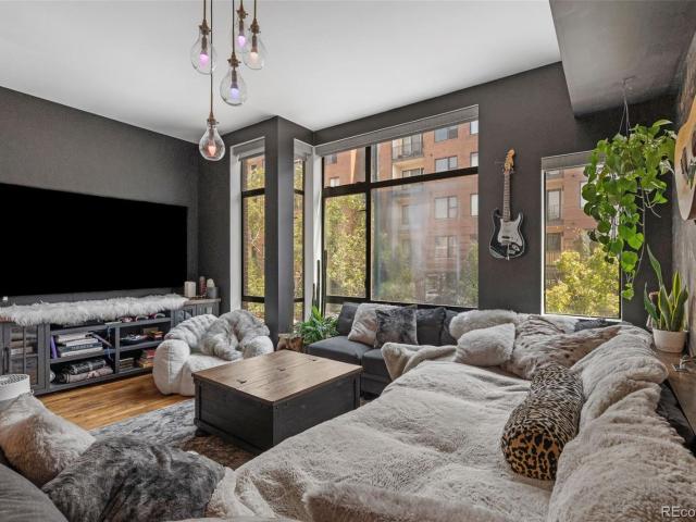 2325 Walnut Street # 4