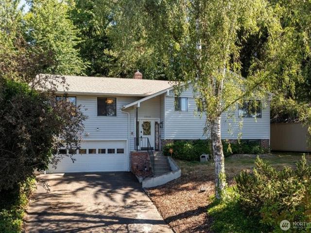 2326 Cedar Pl, Longview, WA 98632