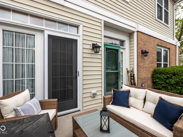 2326 Colfax Lane