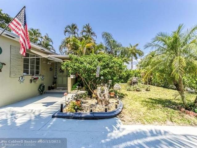 2326 Dewey St, Hollywood, FL 33020