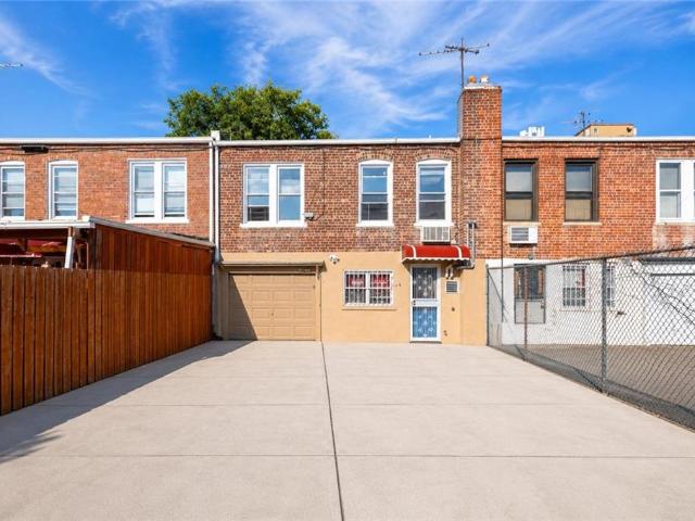 2326 East 19th Street