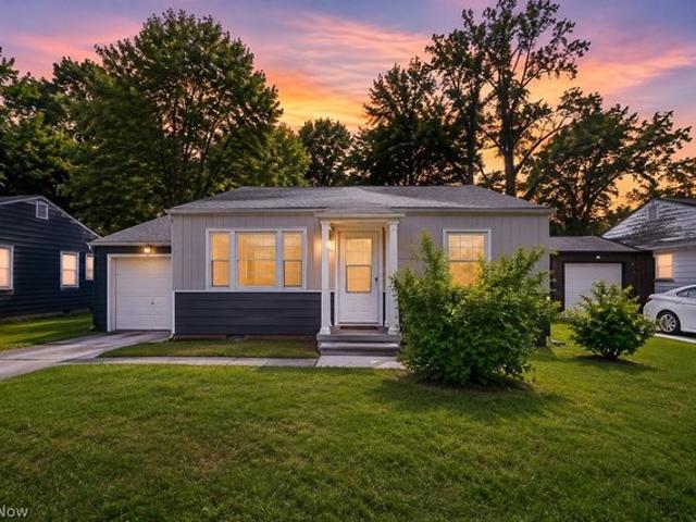 2326 Greenvale Rd, Cleveland, OH 44121
