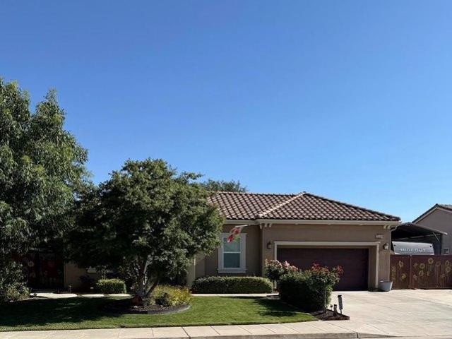 2326 Richert Ave, Clovis, CA 93611