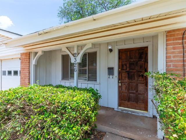 2326 S 38th Street