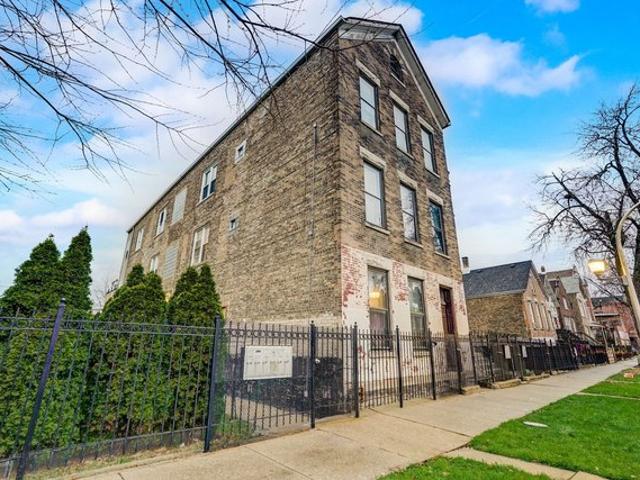 2326 S Sacramento Ave, Chicago, IL 60623
