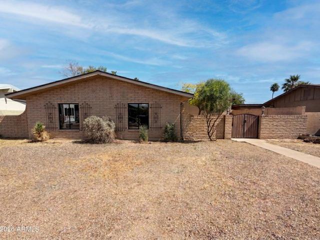 2326 W Paradise Dr, Phoenix, AZ 85029