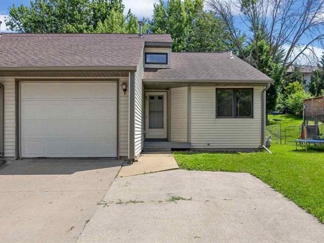 2326 10th St, Coralville, IA 52241