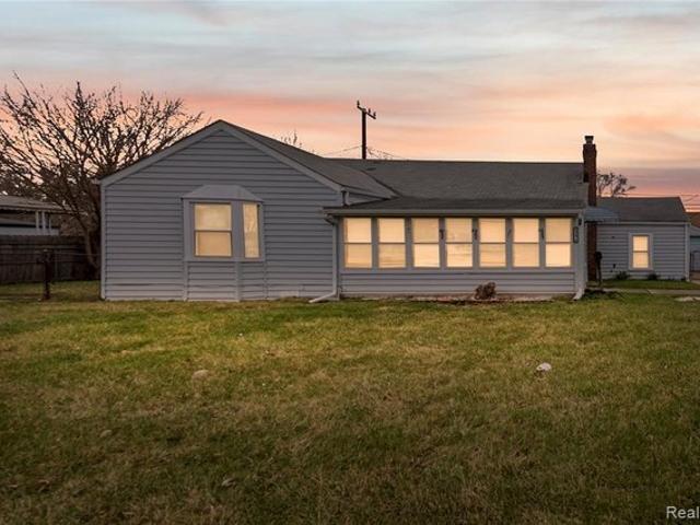 23276 Stewart Ave, Warren, MI 48089