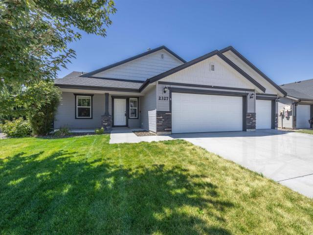 2327 N Destiny Ave
