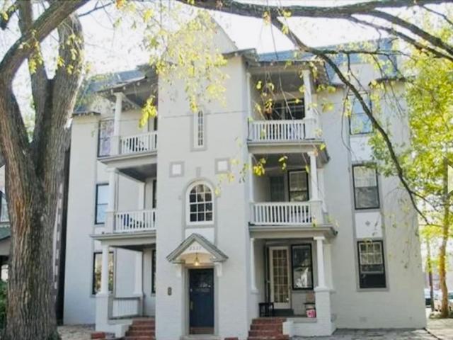 2327 Floyd Avenue 2 Bedroom Apartment for Rent at 2327 Floyd Ave, Richmond, VA 23220 The Fan