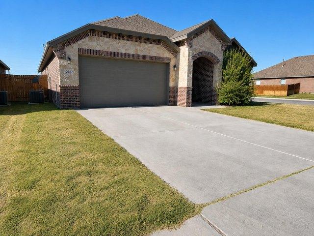 2327 th St, Lubbock, TX 79423