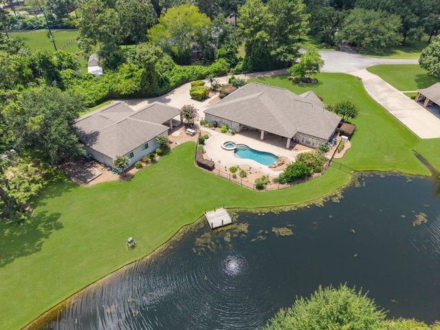 2327 Timberbreeze Ct, Magnolia, TX 77355